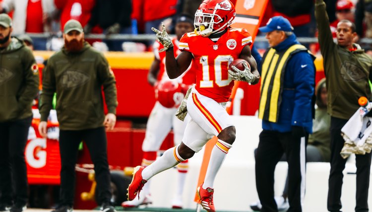 NFL Rules: Taunting and Spiking the Ball. Why is taunting called so ...